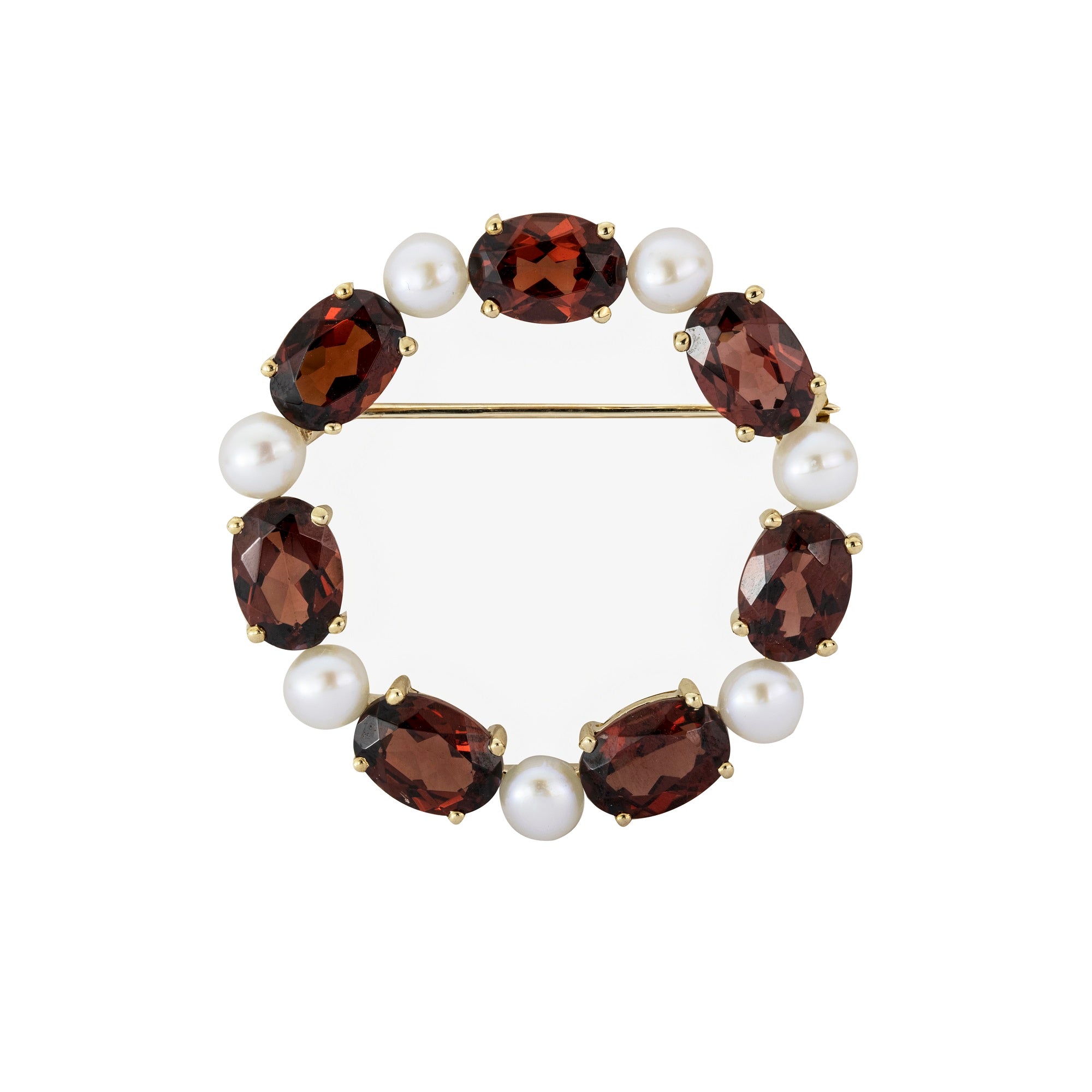 9ct Yellow Gold Oval Garnet & Cultured Pearl Circle Brooch
