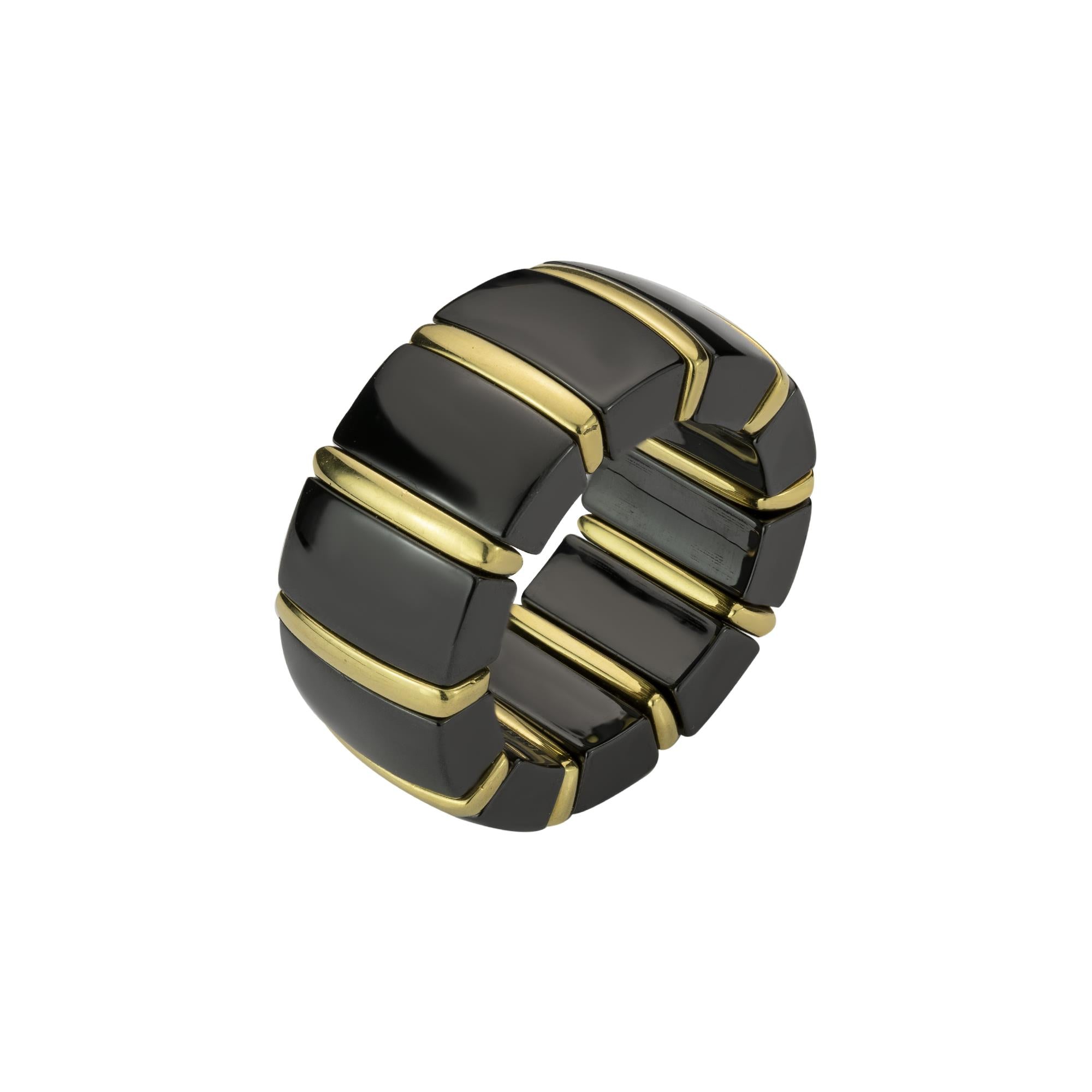 Yellow Gold & Black Ceramic Expanding Ring