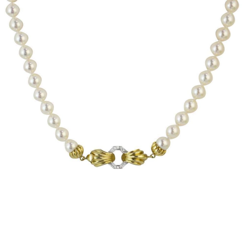 18ct Yellow Gold Diamond Set Catch on 7-7.5mm Akoya Necklace